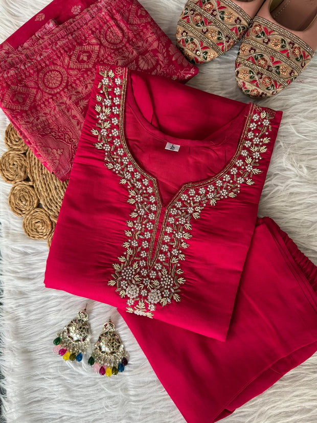 Beautiful Premium Pink Designer Kurti Set – Divisha Collections